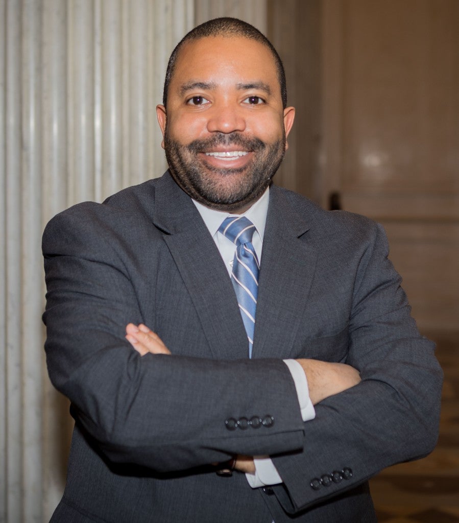 Jonathan Burks (SFS '99) - Institute of Politics and Public Service